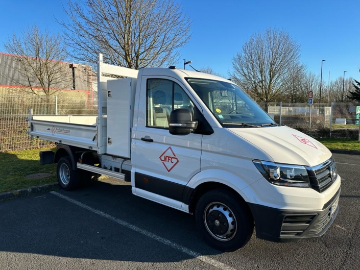 VW Crafter benne : Guide pratique pour choisir son utilitaire avec benne